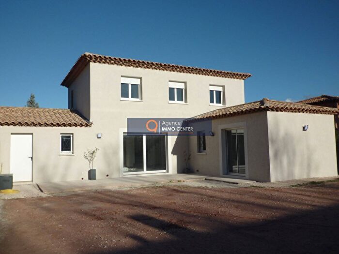 Maison à louer - Solliès-Pont - 5 pièces - 3 chambres