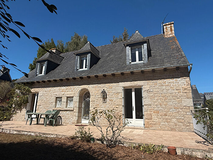 Maison 8 pièces à vendre à Dinan