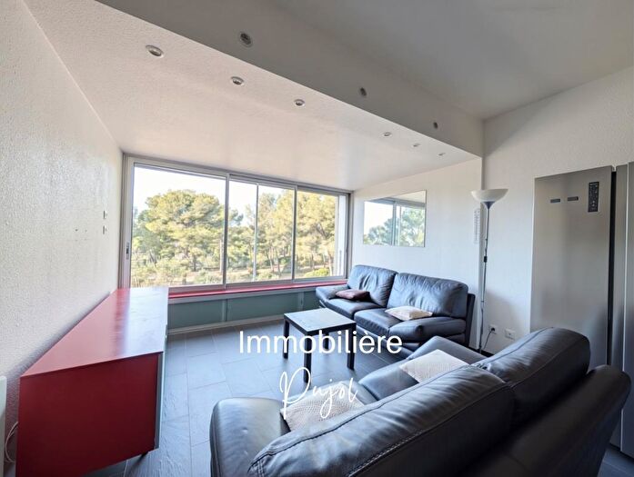 Appartement à louer - Bandol - 3 pièces - 2 chambres