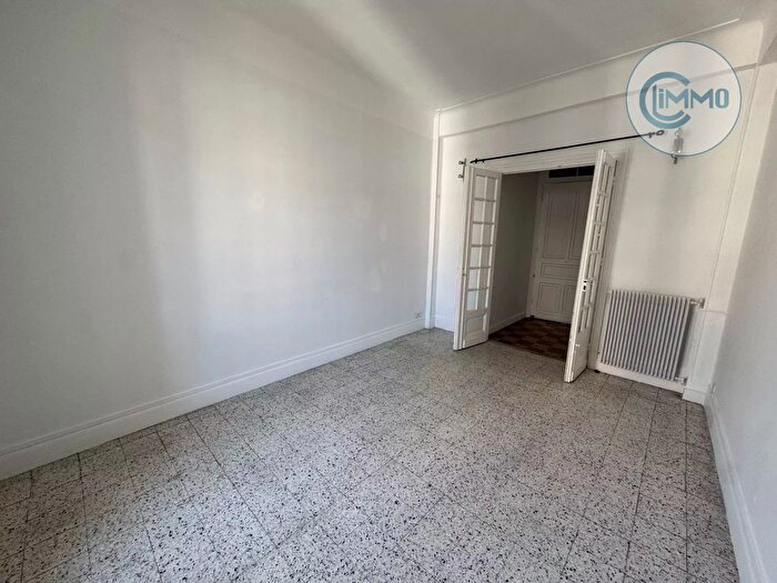 Nice, Saint-Roch : Appartement 2 pièces à louer
