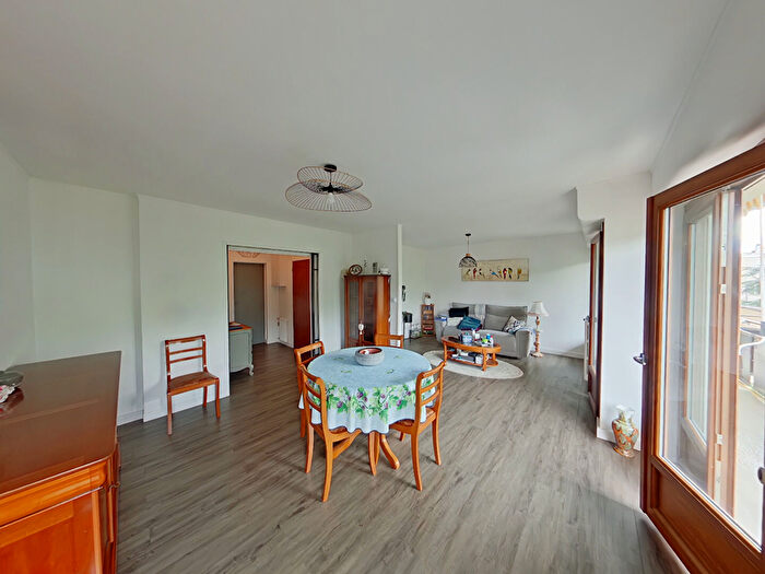 Appartement 3 pièces à Châtellerault, Ozon, à vendre