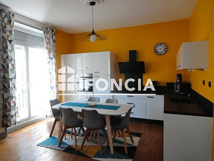 Appartement à louer - Allies-Clos dOr, Grenoble - 3 pièces - 2 chambres