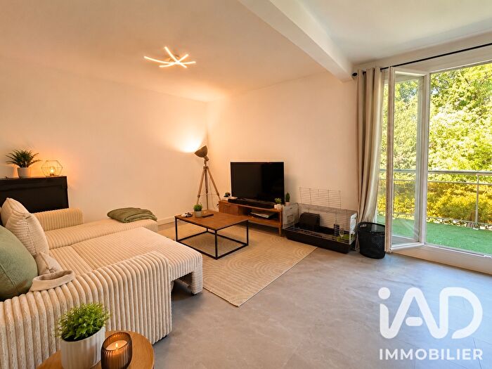 La Chaussée-Saint-Victor : Appartement 2 pièces à vendre