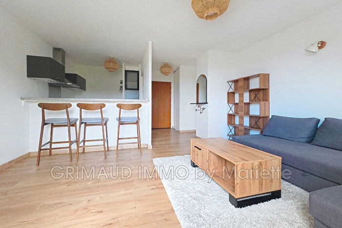 Appartement à vendre - Grimaud - 2 pièces - 1 chambre