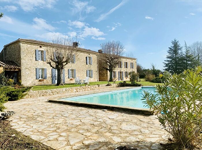 Maison à vendre - Sainte-Foy-la-Grande - 14 pièces - 9 chambres