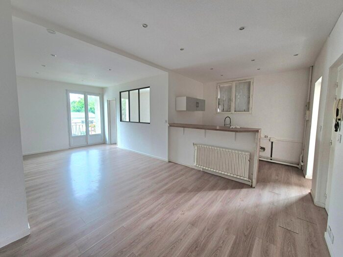 Appartement à vendre - Mantes-la-Ville, Centre-ville - 2 pièces - 1 chambre