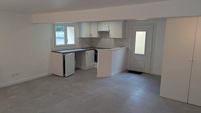 Appartement à louer - Vieux Villaine, Massy - 2 pièces - 1 chambre