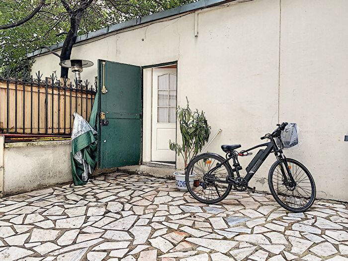 Appartement à vendre - Asnières-sur-Seine, Bécon, Bourguignons - 2 pièces - 1 chambre