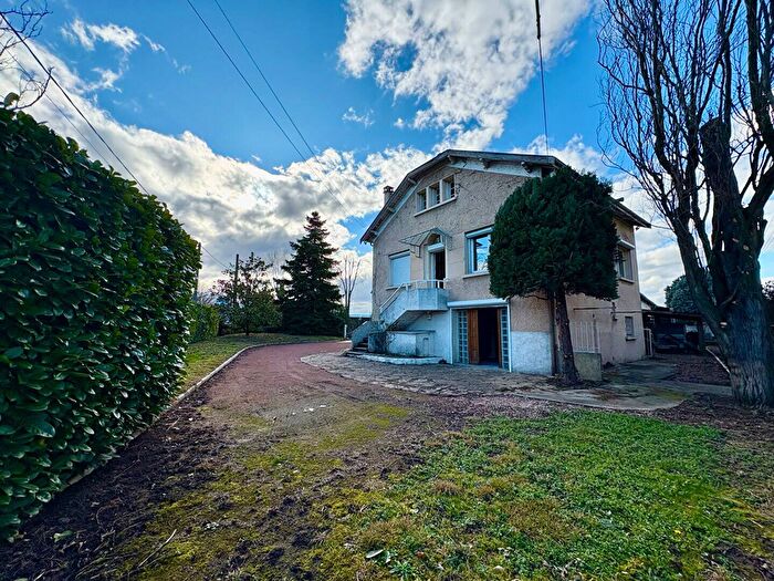 Maison 6 pièces à Est, Dardilly, à louer