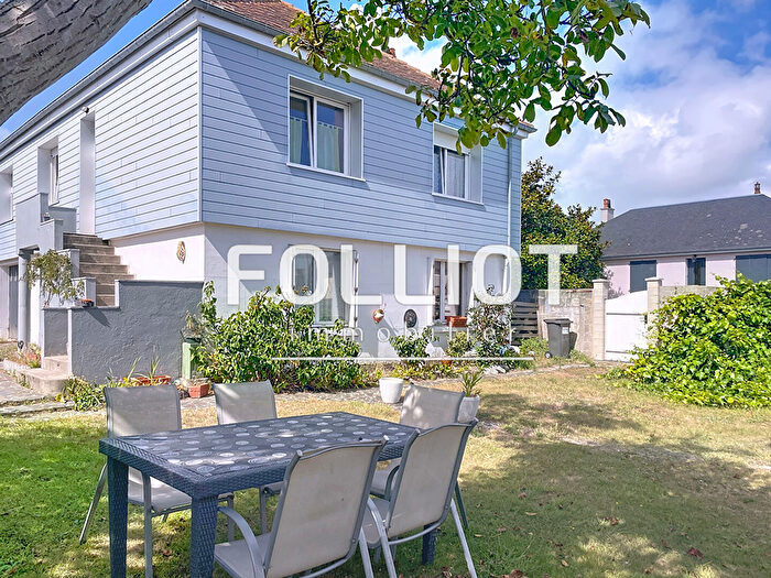 Maison à vendre - Donville-les-Bains - 6 pièces - 4 chambres