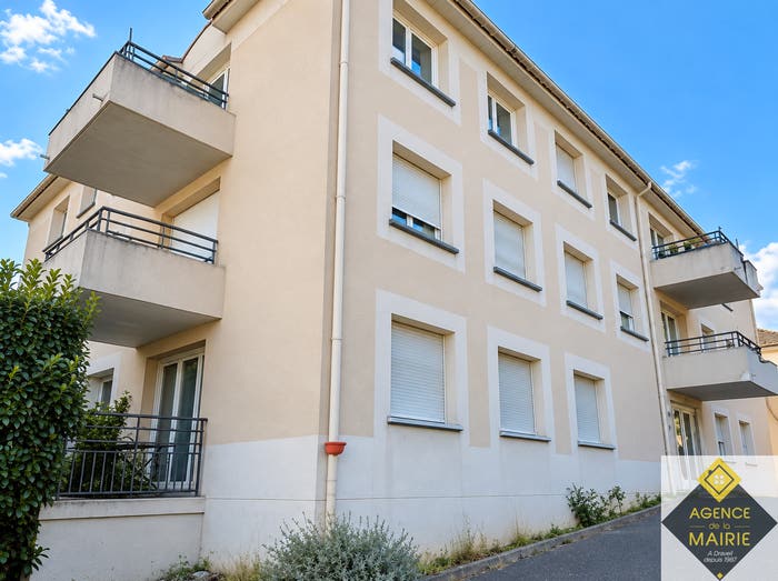 Corbeil-Essonnes, Centre-ville : Appartement 2 pièces à vendre