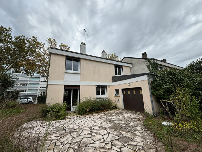 Maison à vendre - Angers, Monplaisir - 5 pièces - 4 chambres