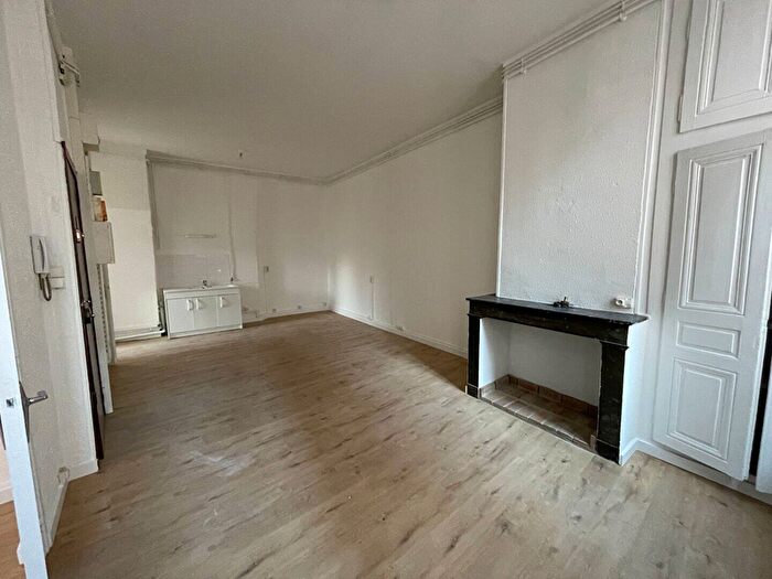 Appartement à louer - Saint Vincent, Lyon er arrondissement - 2 pièces - 1 chambre