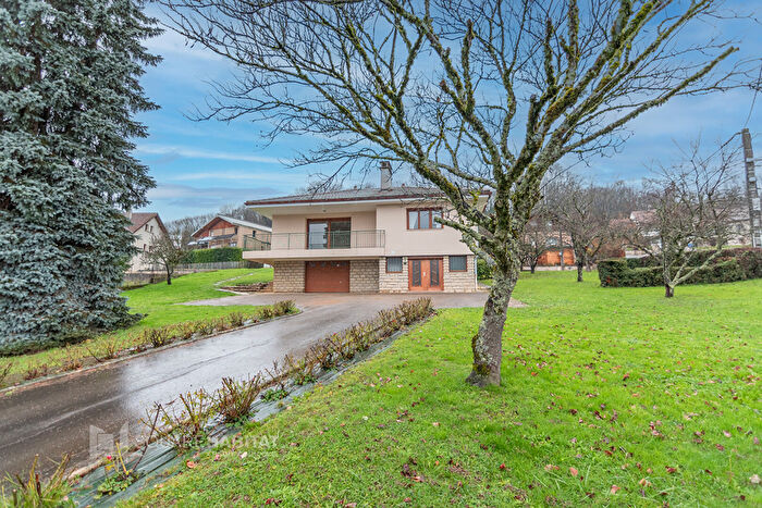 Maison à vendre - Lons-le-Saunier, Bel-Air, Docteur Jean-Michel - 5 pièces - 2 chambres