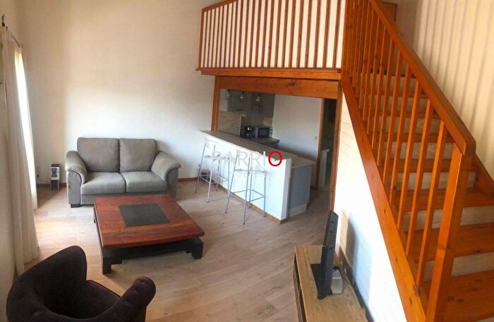 Appartement à louer - Saint-Cyprien - 2 pièces - 1 chambre