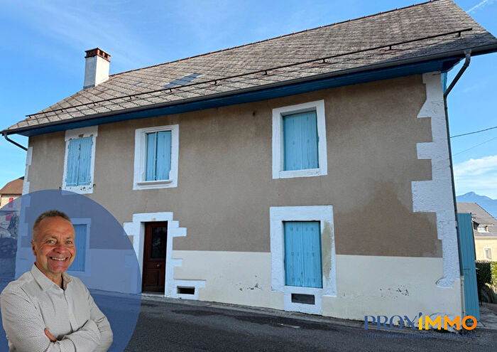 Miribel-les-Échelles : Maison 9 pièces à vendre
