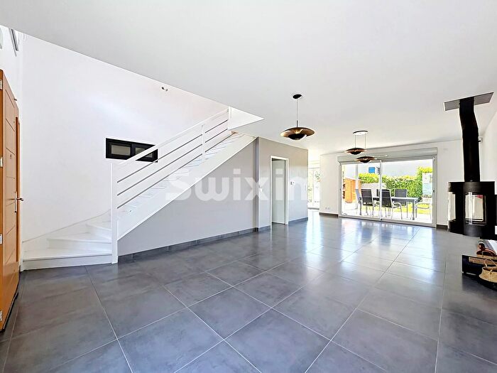 Maison 5 pièces à vendre à Prévessin-Moëns