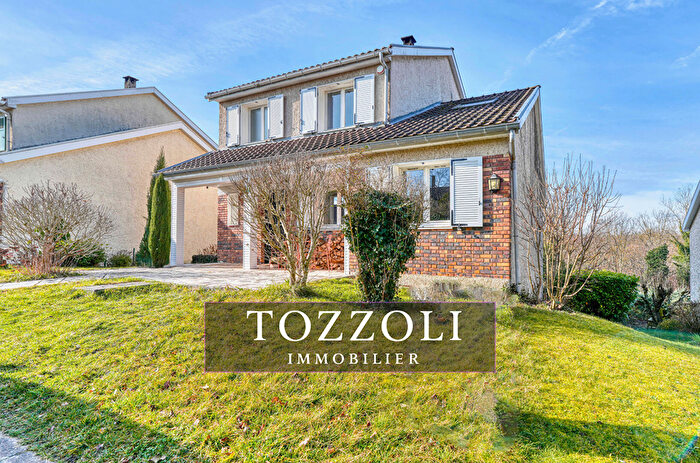 Maison à vendre - Villefontaine, Servenoble - 7 pièces - 5 chambres