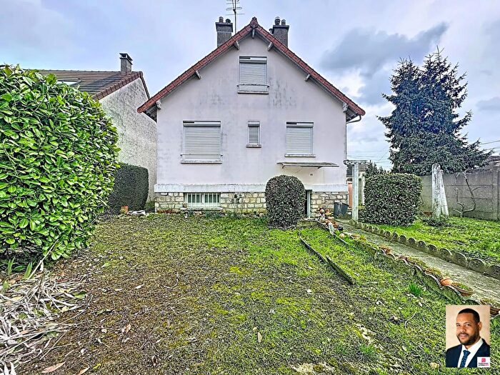 Maison à vendre - Paray-Vieille-Poste - 4 pièces - 3 chambres