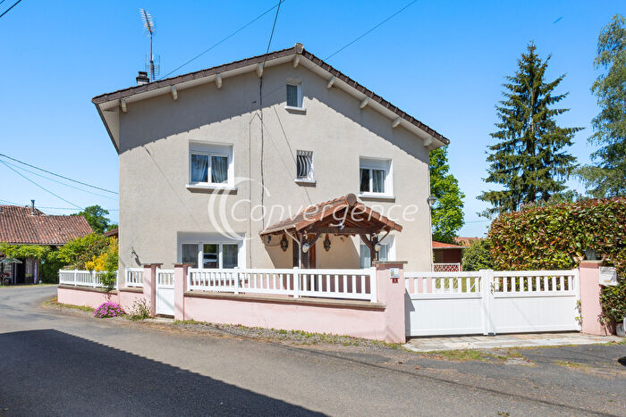 Maison 6 pièces à Videix, à vendre