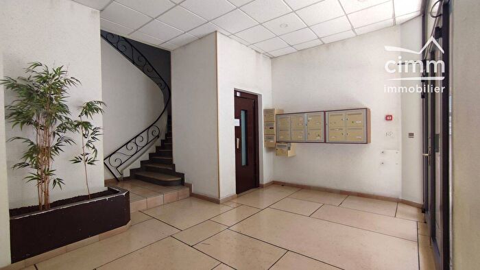 Centre Ville Ouest, Voiron - Appartement 3 pièces à louer
