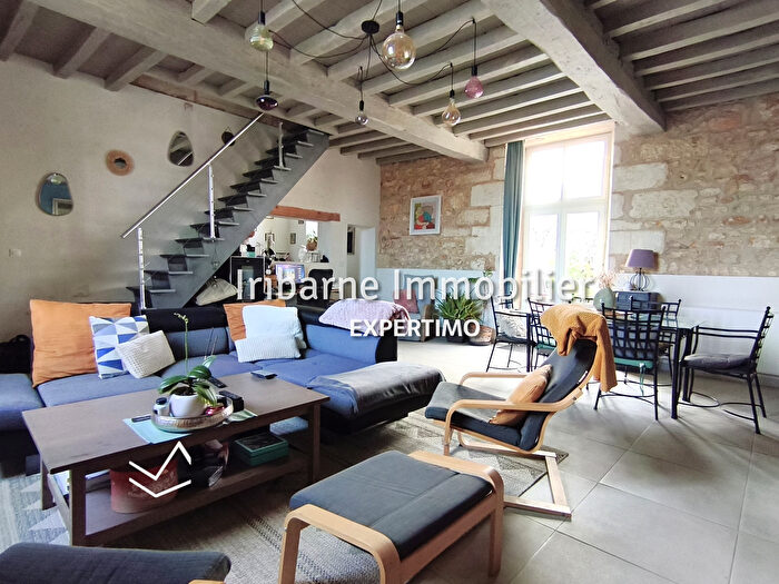 Maison à vendre - Varzay - 5 pièces - 3 chambres