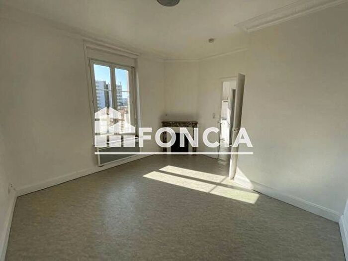 Appartement à louer - Mon Désert-Jeanne dArc, Nancy - 1 pièce