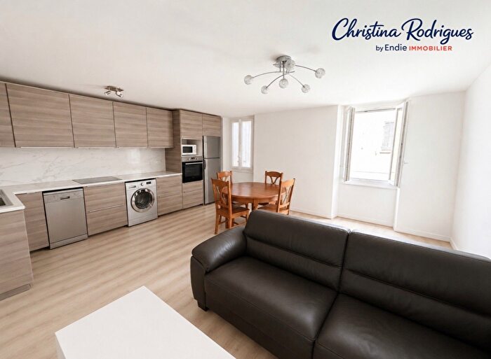Vins-sur-Caramy - Appartement 3 pièces à vendre