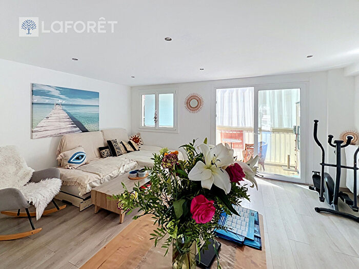 Appartement 4 pièces à Cagnes-sur-Mer, Centre-ville, à vendre
