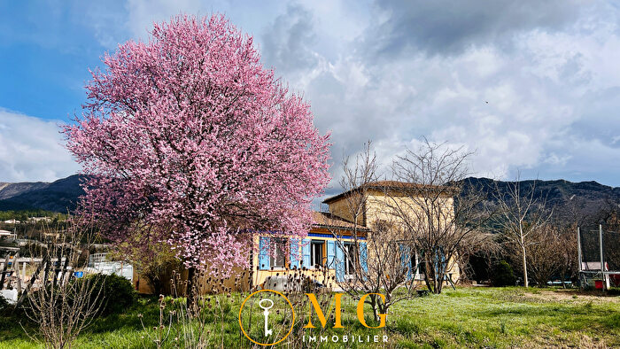 Maison à vendre - Sisteron - 4 pièces - 3 chambres