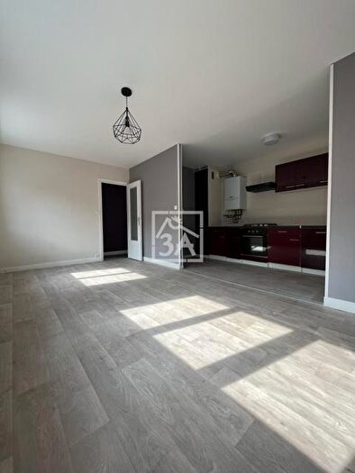 Appartement à louer - Calais - 2 pièces - 1 chambre