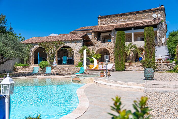 Maison à vendre - Uzès - 6 pièces - 3 chambres