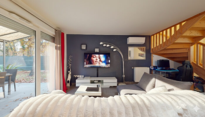 Maison à vendre - La Salvetat-Saint-Gilles - 4 pièces - 3 chambres