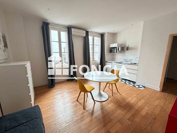 Appartement à louer - Grammont, Tours - 1 pièce