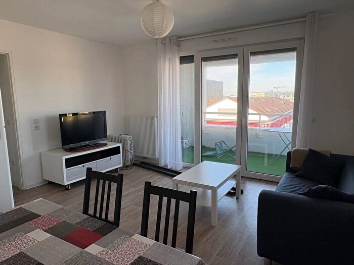 Appartement à louer - Sembat, Bègles - 2 pièces