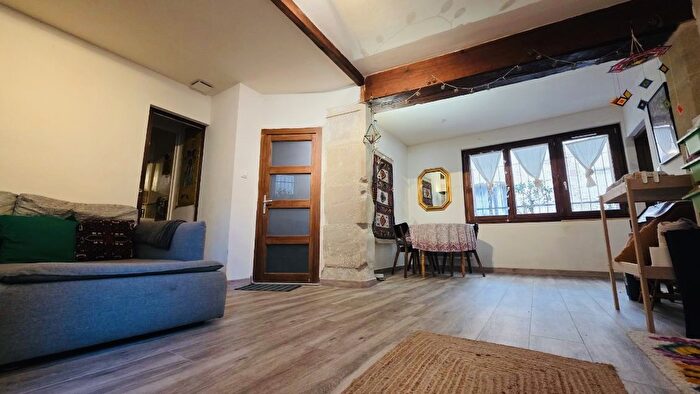 Maison à vendre - Lodève - 5 pièces - 4 chambres