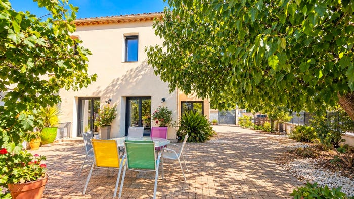 Quarante : Maison 5 pièces à vendre