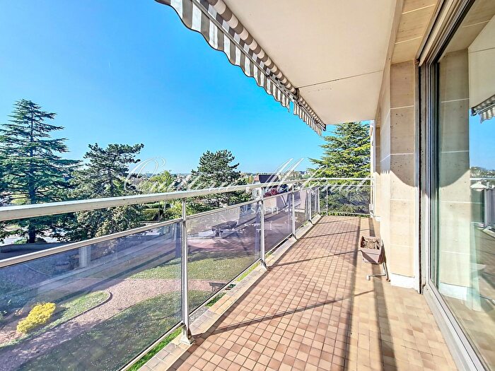 Appartement à vendre - Saint-Germain-en-Laye, Pontel, Schnapper, Sous-préfecture - 5 pièces - 4 chambres