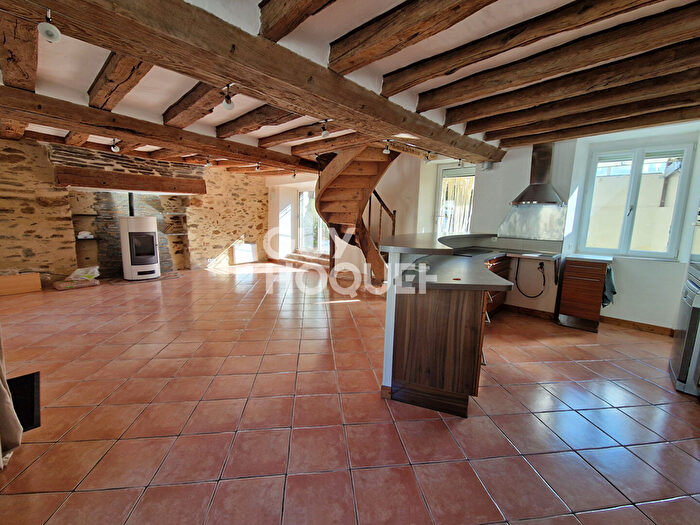 Maison à vendre - Longuefuye - 7 pièces - 5 chambres