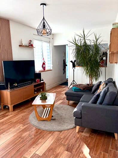 Maison à vendre - Hangest-sur-Somme - 6 pièces - 4 chambres