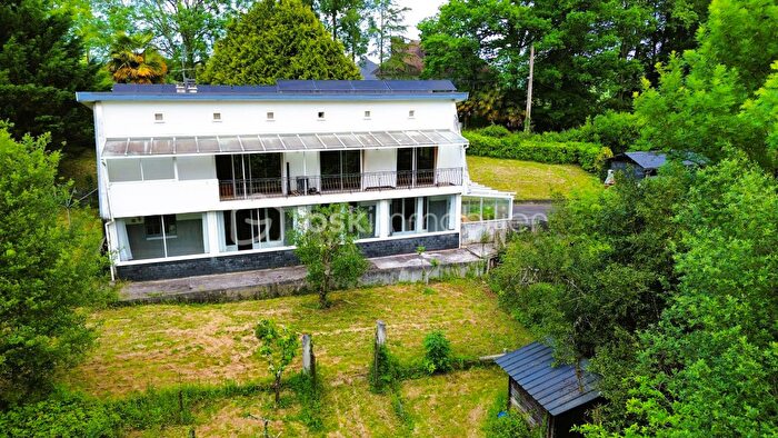 Maison à vendre - Gan - 8 pièces - 5 chambres