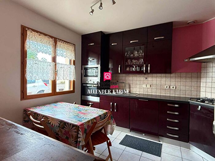 Maisons à vendre et appartements à louer - 3