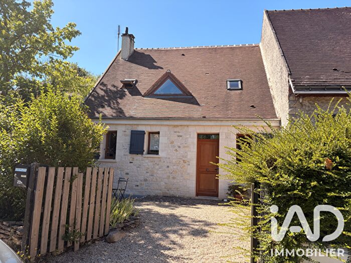 Avilly-Saint-Léonard : Maison 7 pièces à vendre