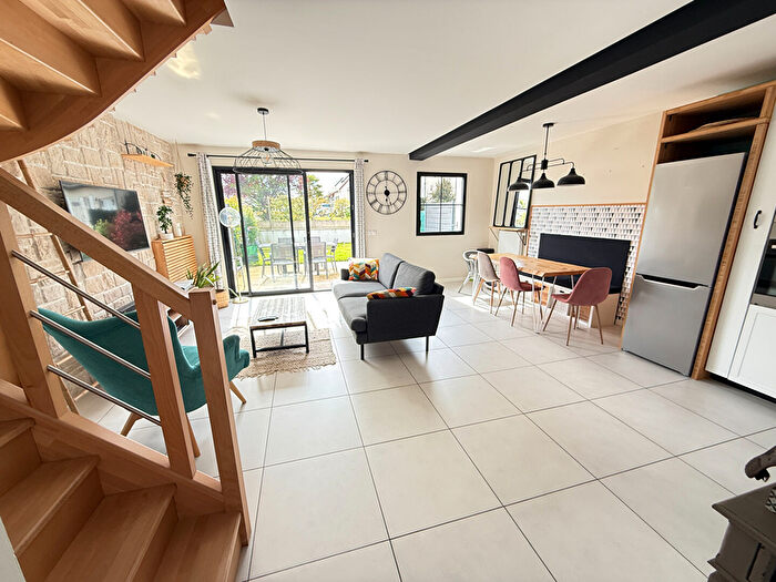 Élancourt, Hameau de Launay, La Muette, Les Mousseaux : Maison 4 pièces à vendre