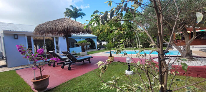 Maison à vendre - Saint-François - 5 pièces - 4 chambres