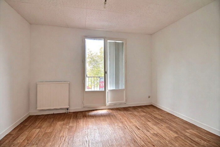 Appartement à vendre - Quimper, Kermoysan - 3 pièces - 2 chambres