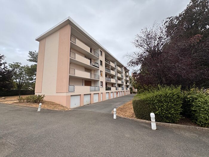 Les Clayes-sous-Bois, Nord : Appartement 3 pièces à vendre