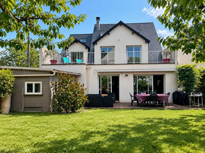 La Ville-du-Bois - Maison 7 pièces à vendre