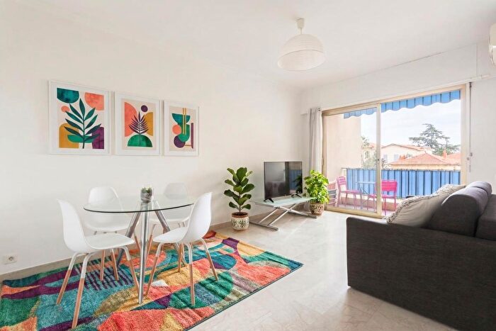 Appartement à vendre - Nice, Parc Impérial, Le Piol - 2 pièces - 1 chambre