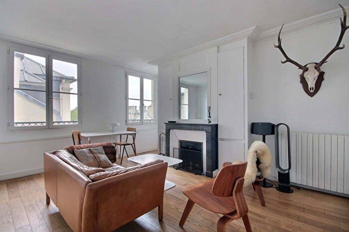 Appartement à louer - Invalides, Paris ème arrondissement - 2 pièces - 2 chambres